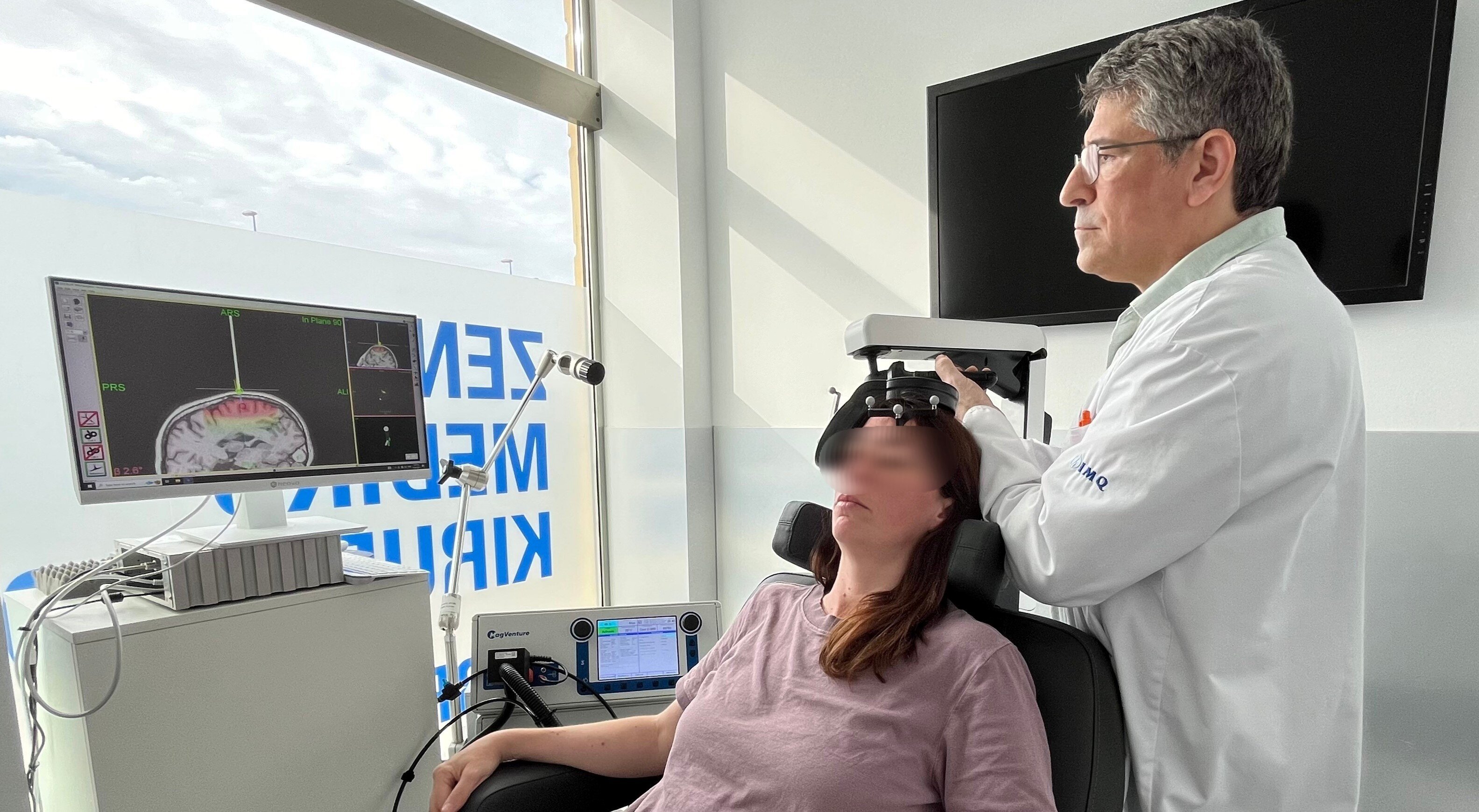 Estimulación magnética transcraneal, indicaciones y eficacia